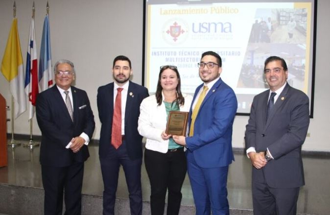 Destacan a la directora del ITUM de la USMA por su compromiso con la ...